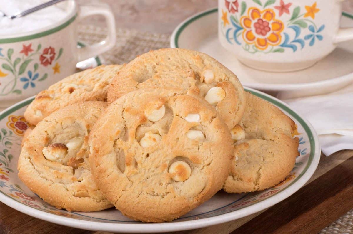 Subway Macadamia Nut Cookies Recipe